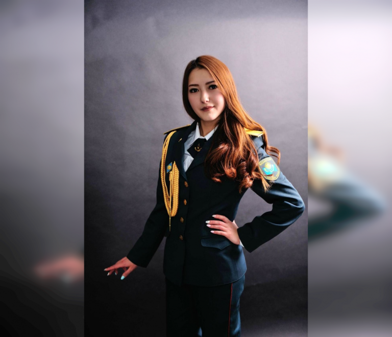 Gorgeous Girls in Uniforms: A Visual Delight in 30 Frames - Page 30 of 30 - URAPRESS